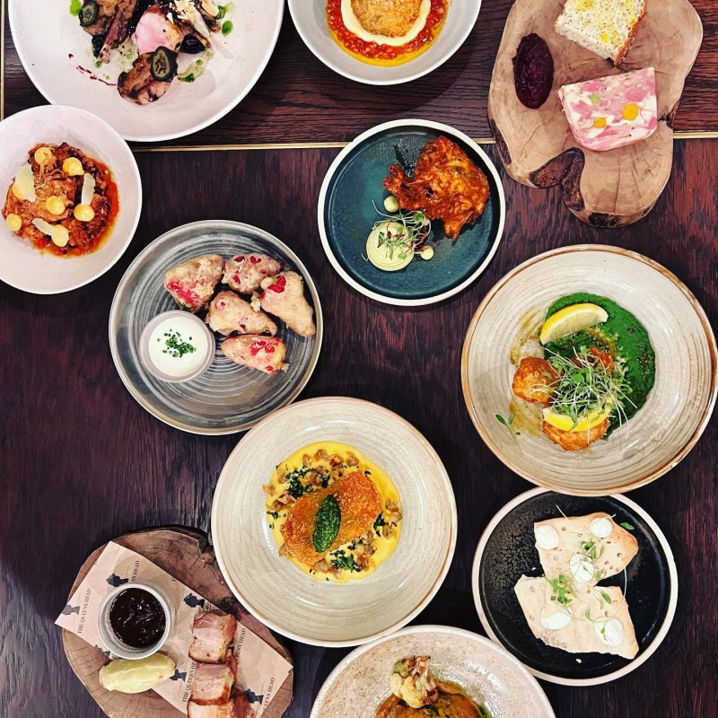 The Queen's Head – Fyfield Pub-Restaurant